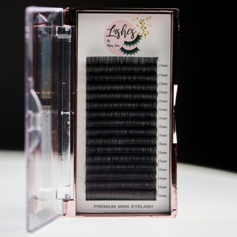 Lash Tray – Lashes by Maru